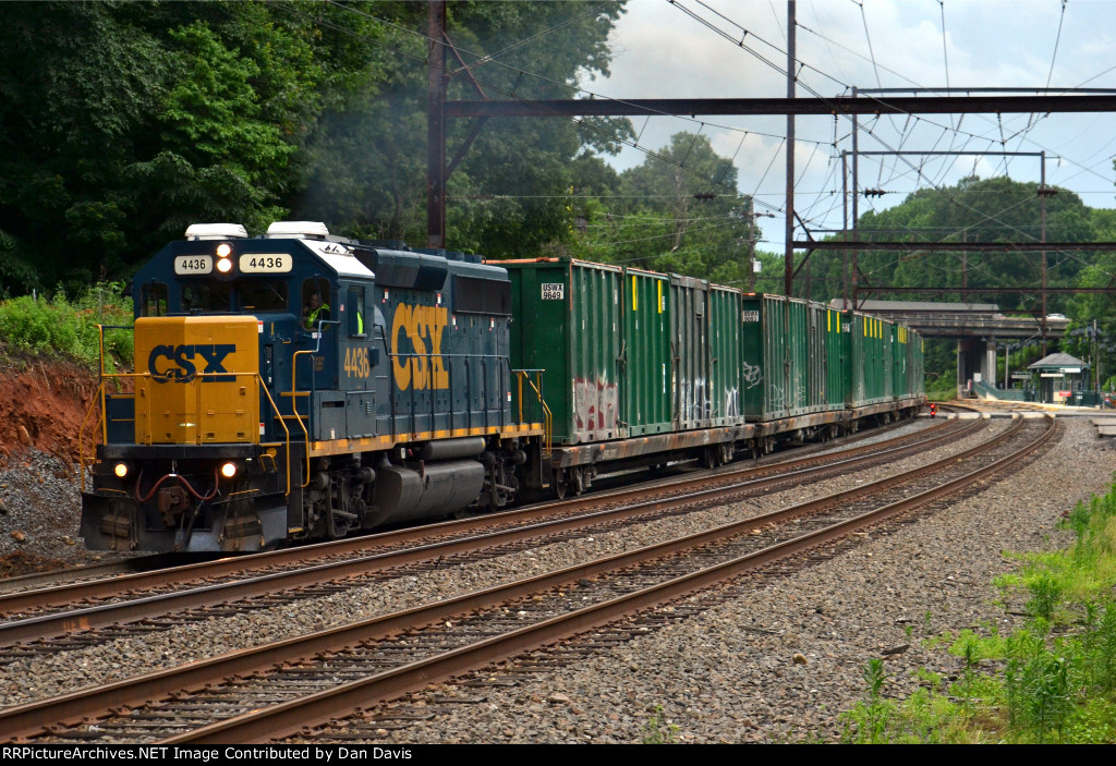 CSX GP40-2 4436 leads Q706-13